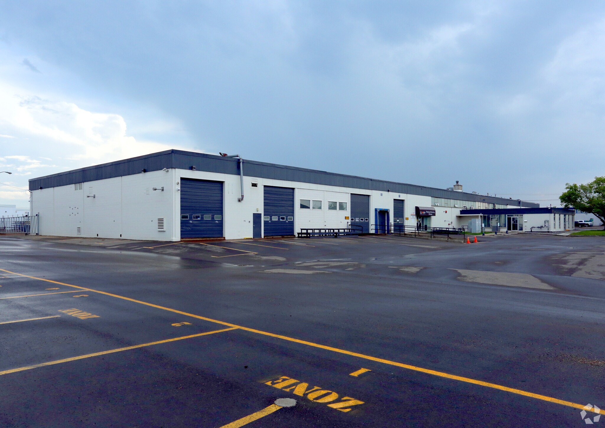 14755 121A Ave NW Edmonton, AB T5L 2T2 - Industrial Property for Sale on Showcase.com