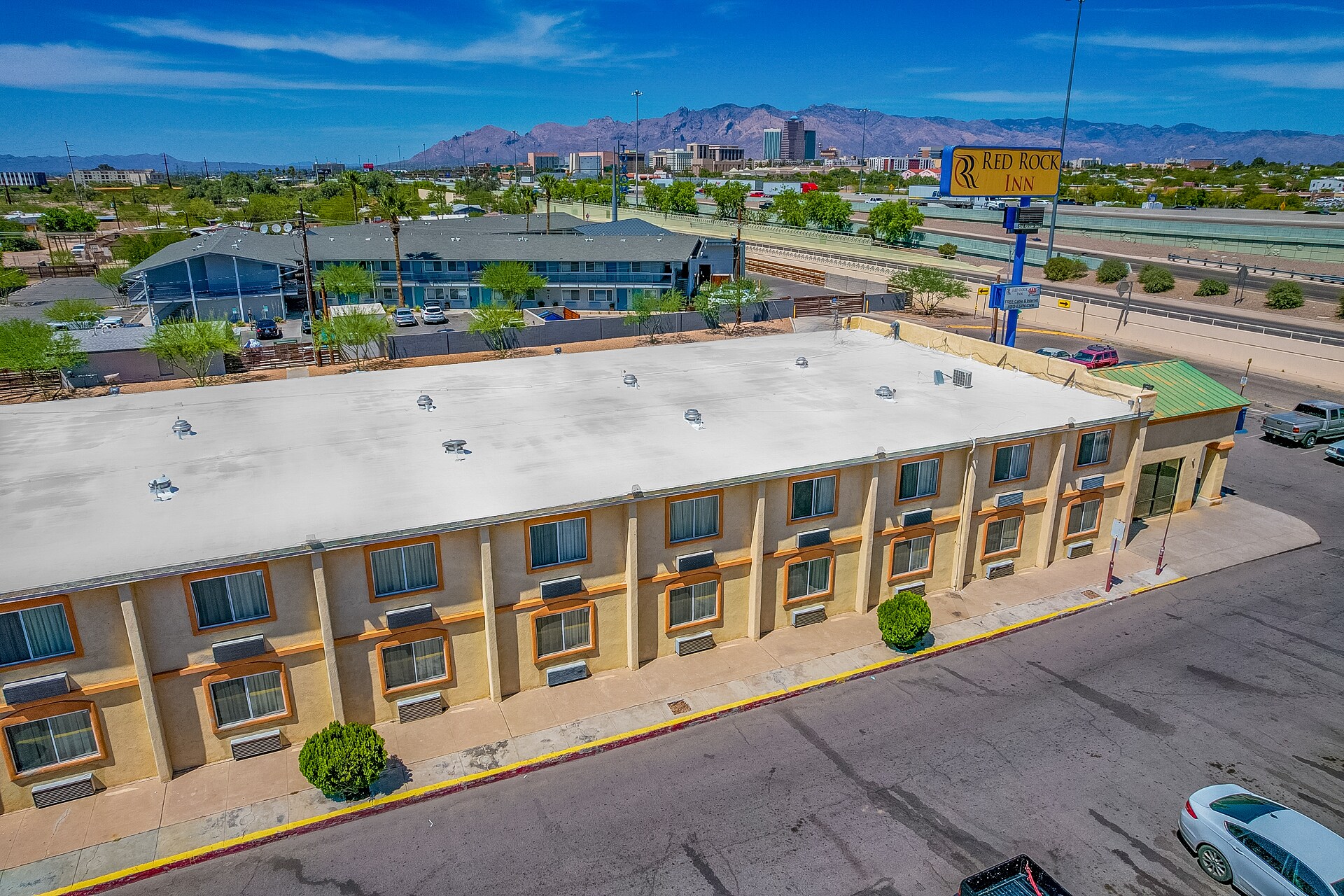 1000 S Freeway Tucson, AZ 85745 - Hospitality Property for Lease on ...