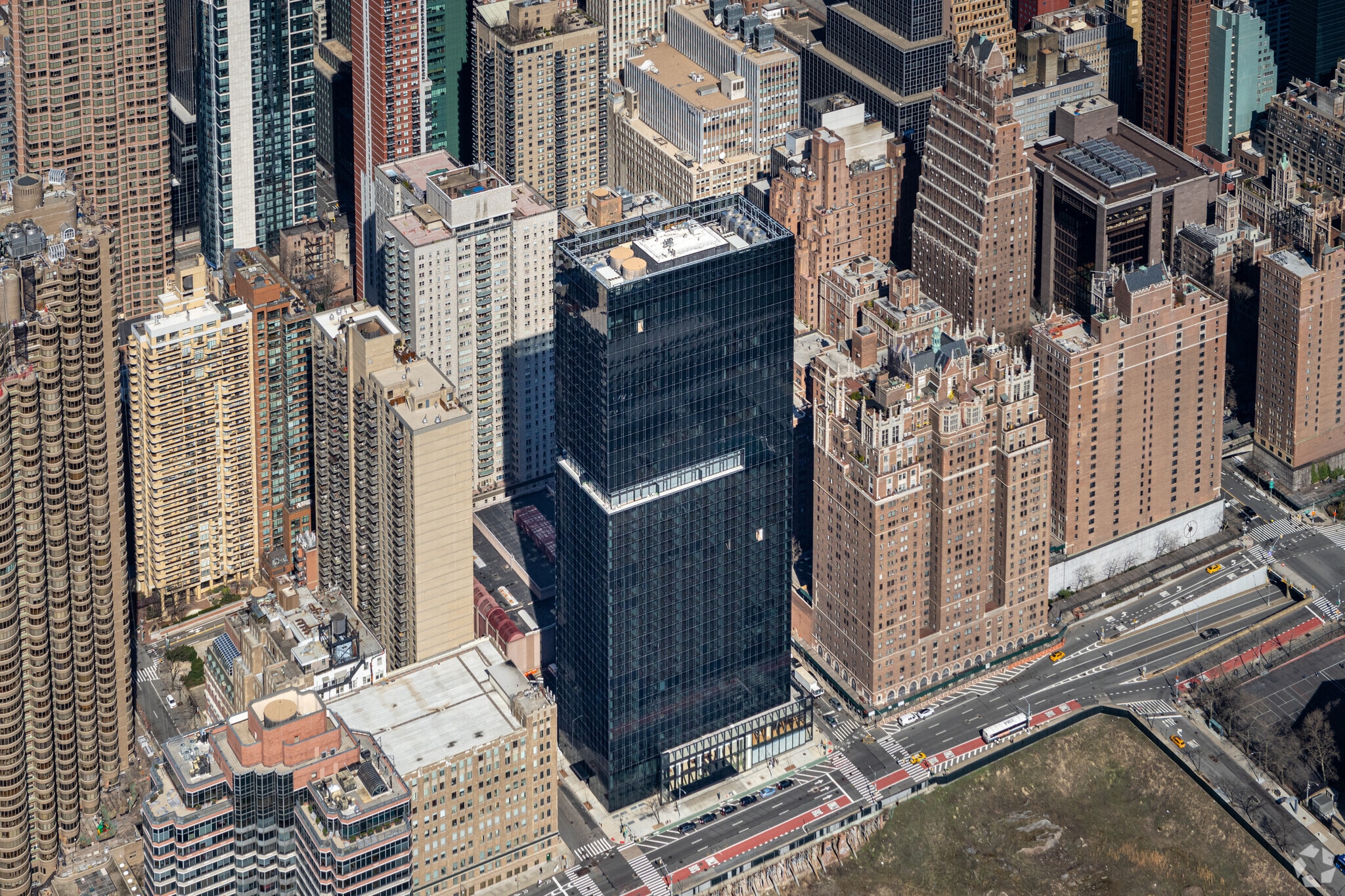 685 First Ave New York, NY 10016 - Multi-Family Property for Lease on ...