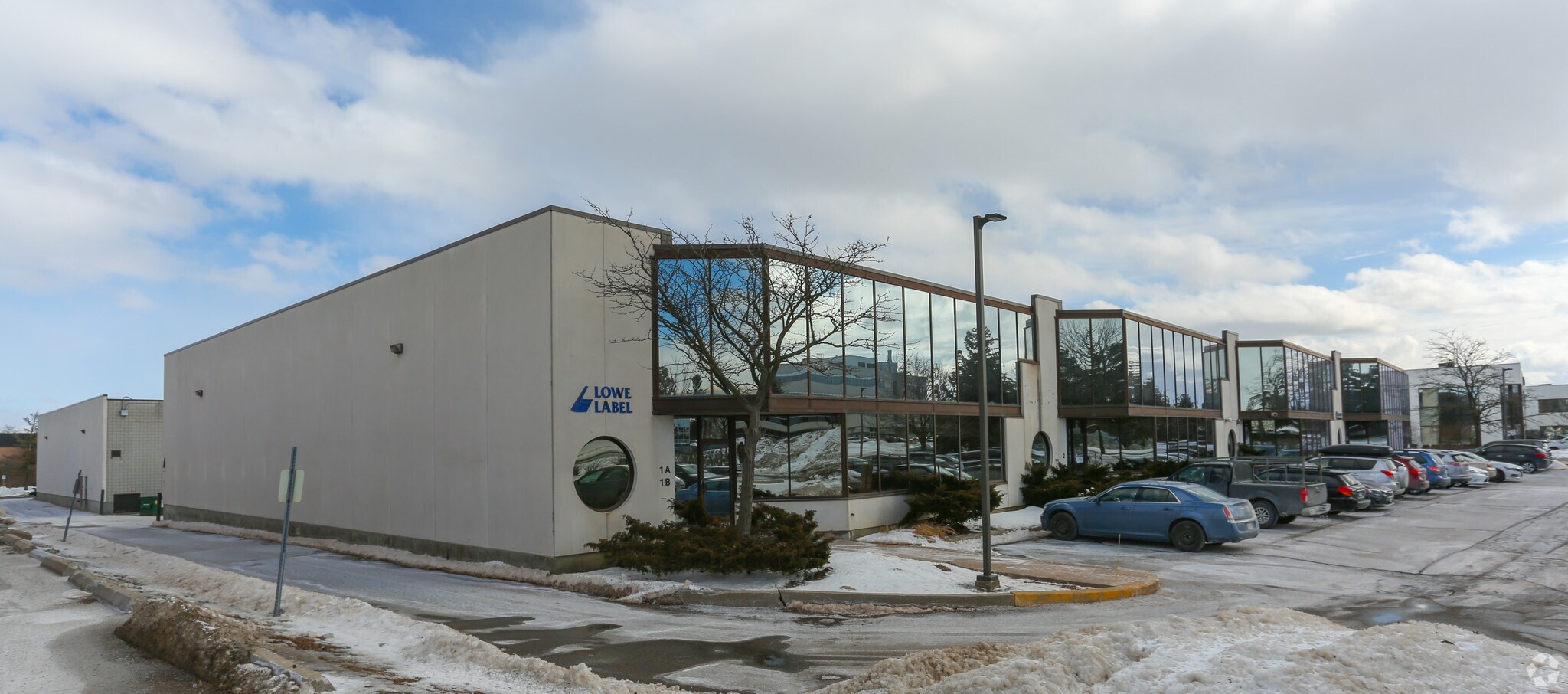 20 Mural St Richmond Hill, ON L4B 1K3 - Flex Property for Lease on Showcase.com