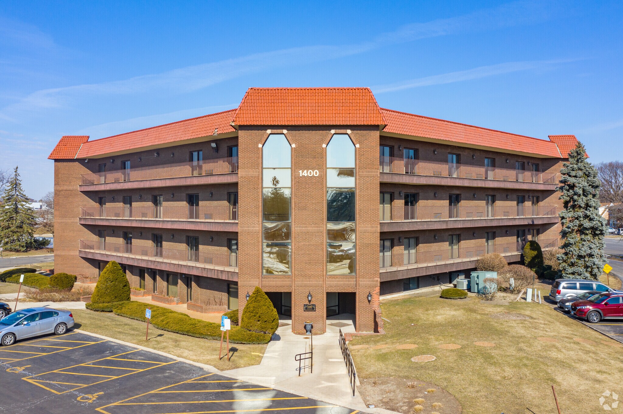 1400 Renaissance Dr Park Ridge, IL 60068 - Office Property for Lease on ...
