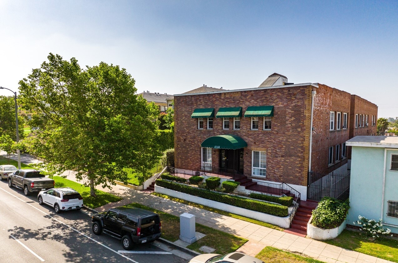 4144 W Adams Blvd Los Angeles, CA 90018 - Multi-Family Property for ...