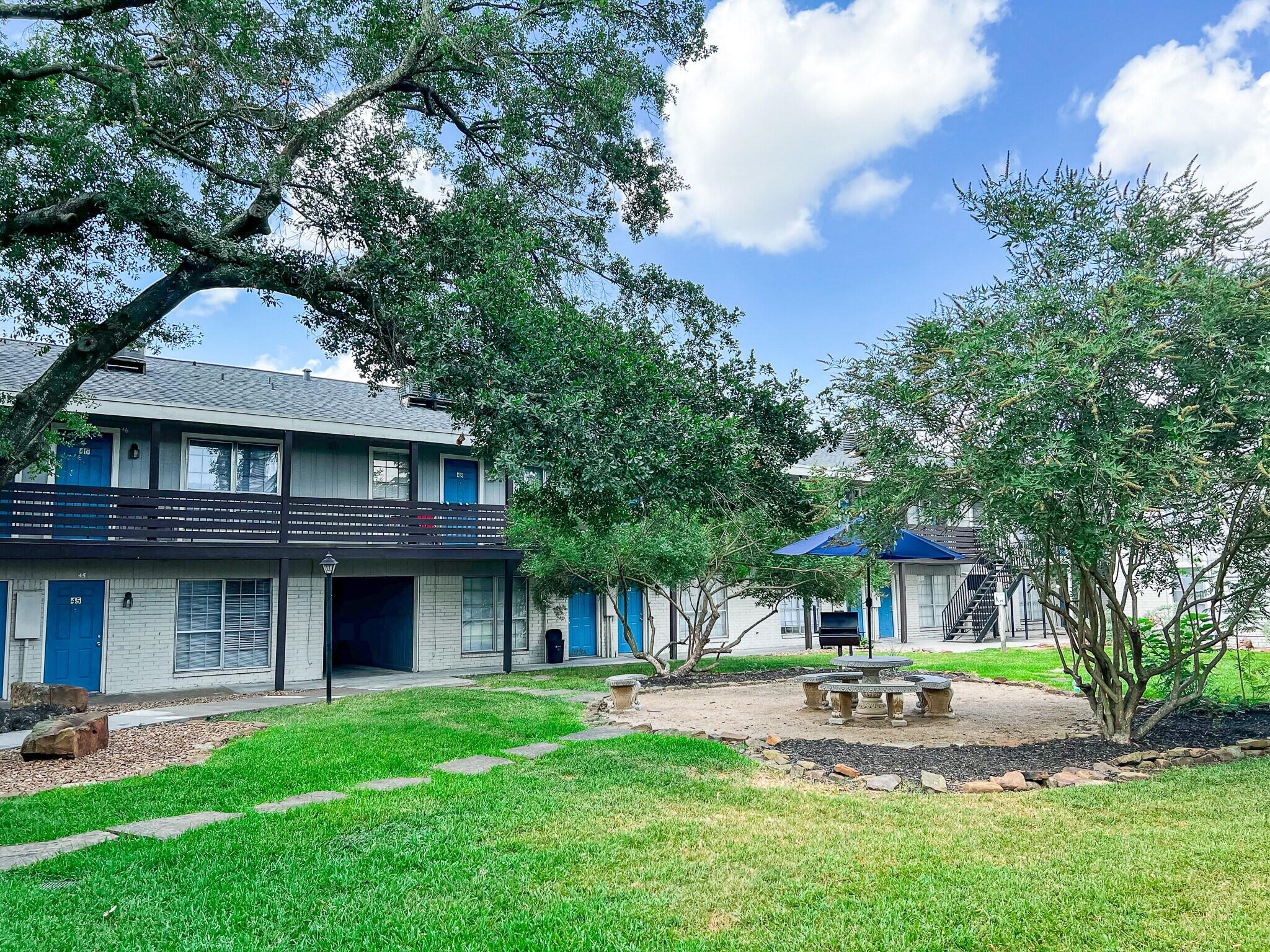 611 W Cavalcade St Houston, TX 77009 - Multi-Family Property for Sale on Showcase.com