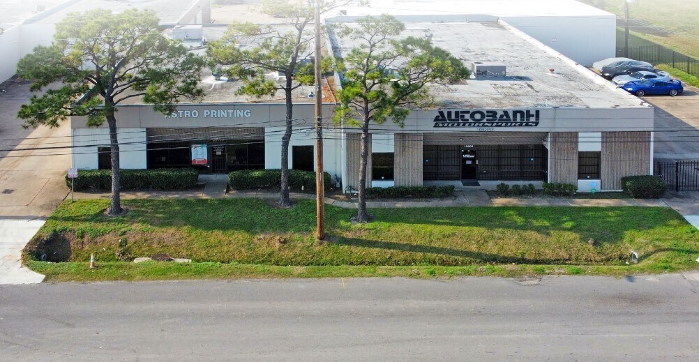 10802 Roark Rd Houston, TX 77099 - Office Property for Sale on Showcase.com