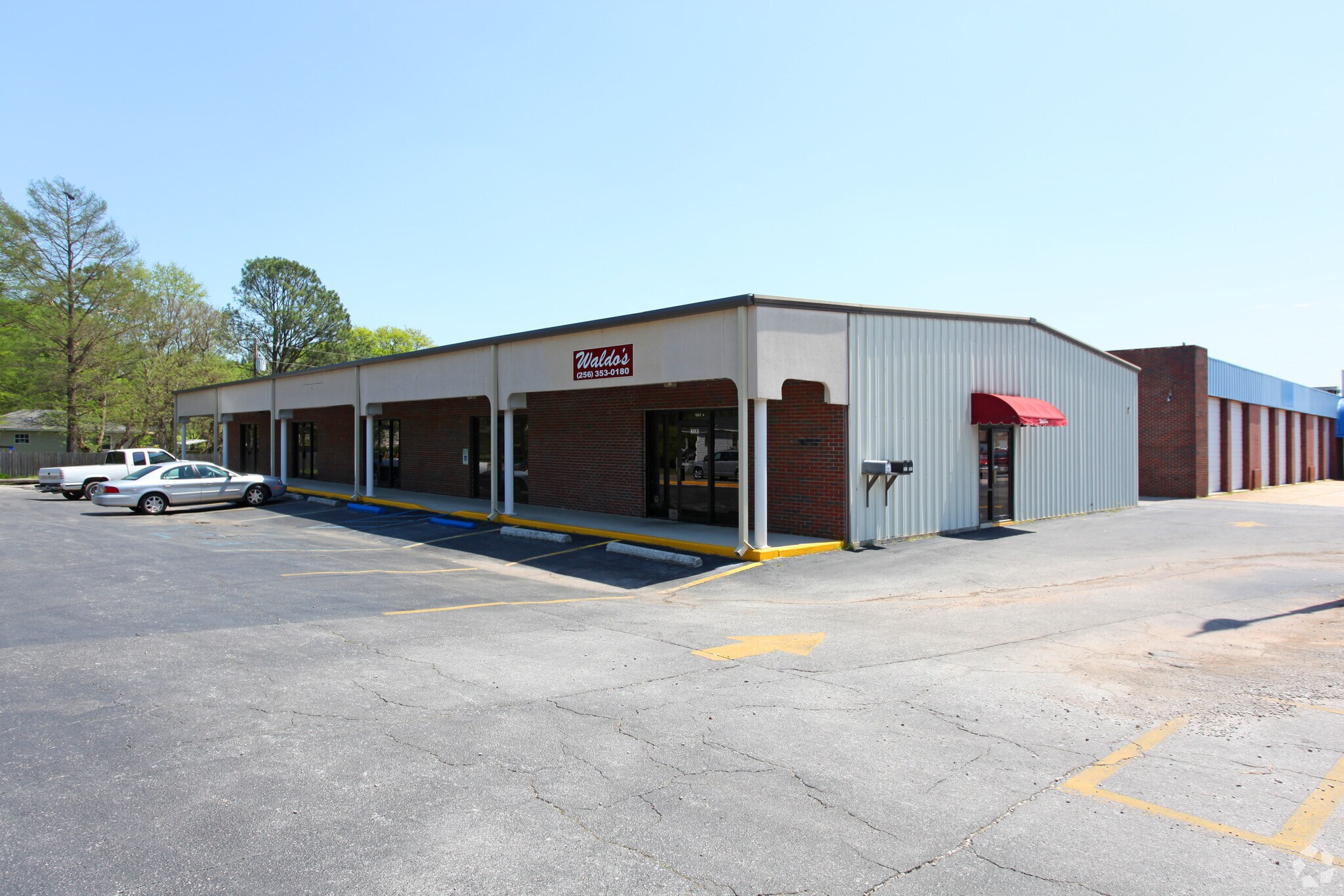803-807 11th St SE Decatur, AL 35601 - Retail Property for Lease on ...