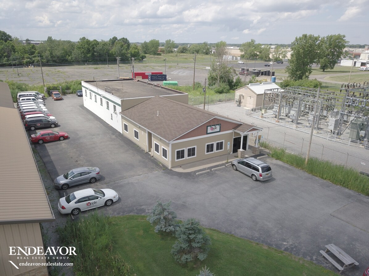 375 Clay Rd Rochester, NY 14623 - Flex Property for Sale on Showcase.com