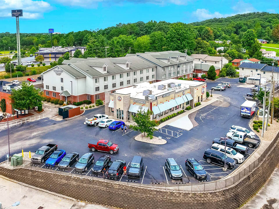 2017 Highway 192 W London, KY 40741 - Retail Property for Sale on ...