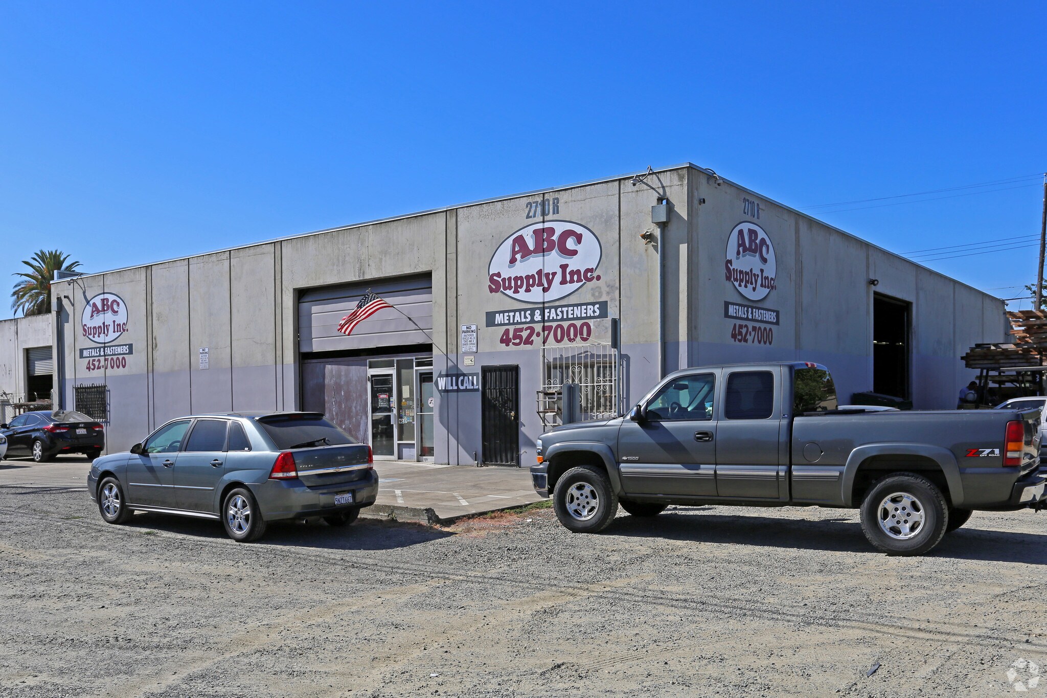 2710 R St Sacramento, CA 95816 - Industrial Property for Sale on ...