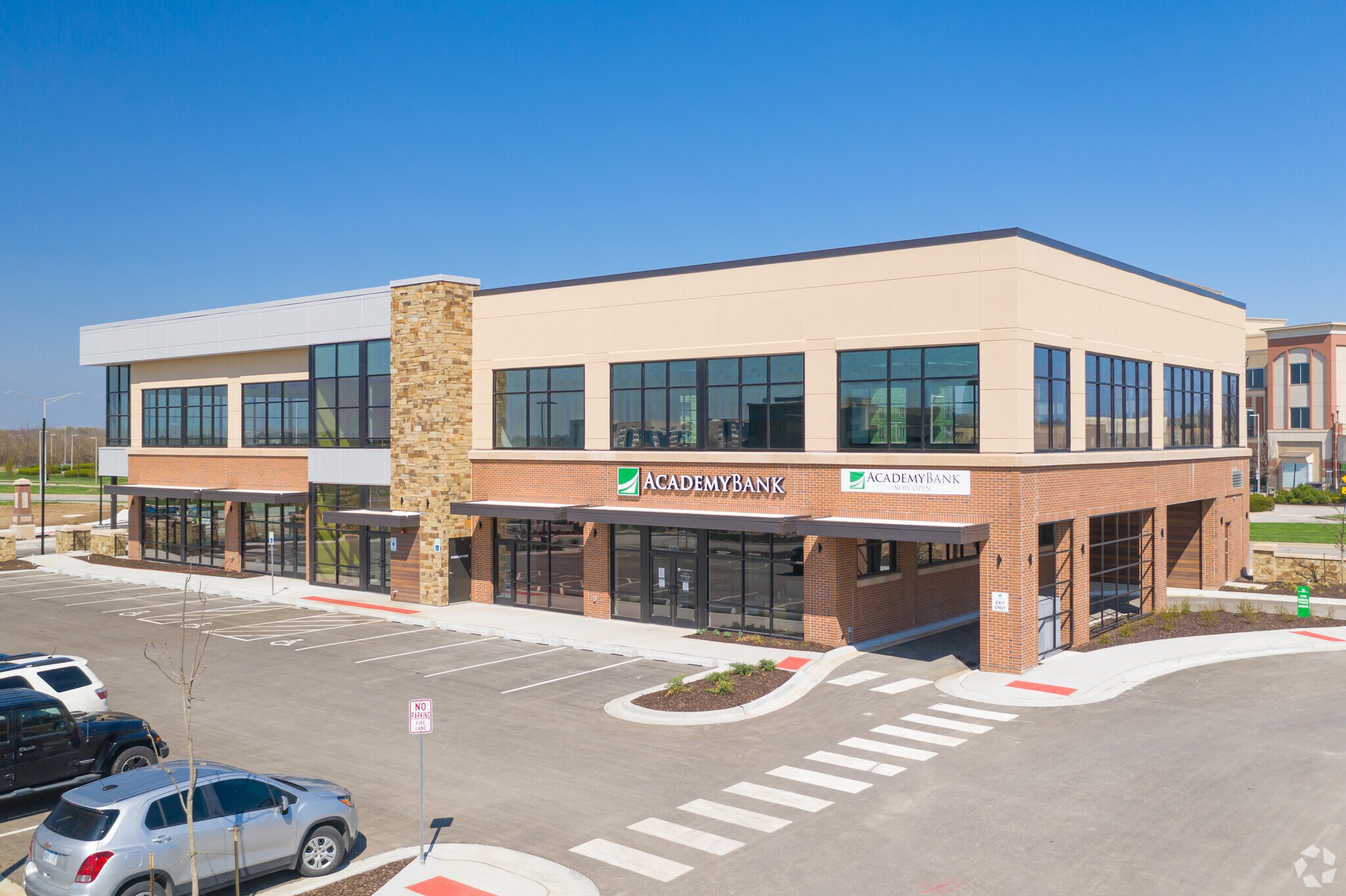 8800 Renner Blvd Lenexa, KS 66219 - Retail Property for Sale on ...