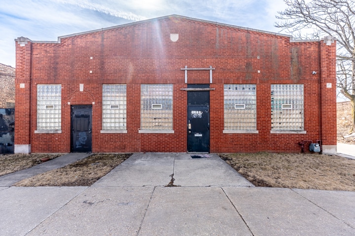 4557 W Diversey Ave Chicago, IL 60639 - Industrial Property for Sale on ...