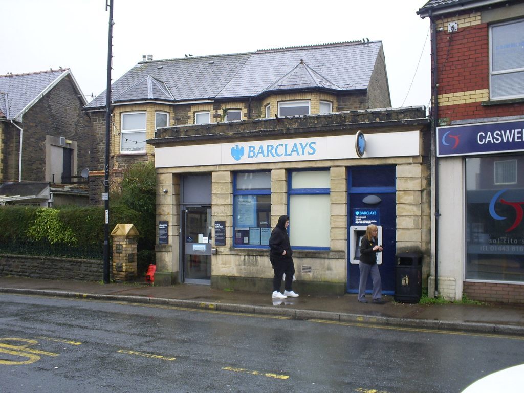 27 Bedwlwyn Rd Ystrad Mynach Mgn Cf82 7aa Retail Property For Lease