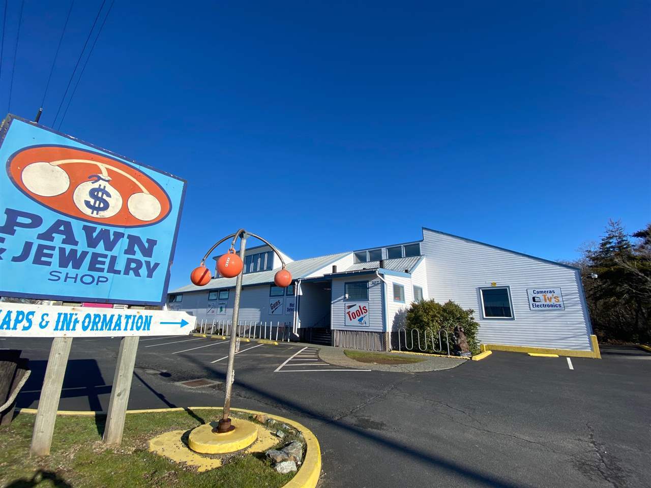 Del norte pawn & jewelry store