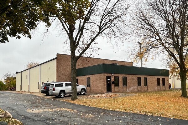 1400 Combermere Dr Troy, MI 48083 - Industrial Property for Lease on ...