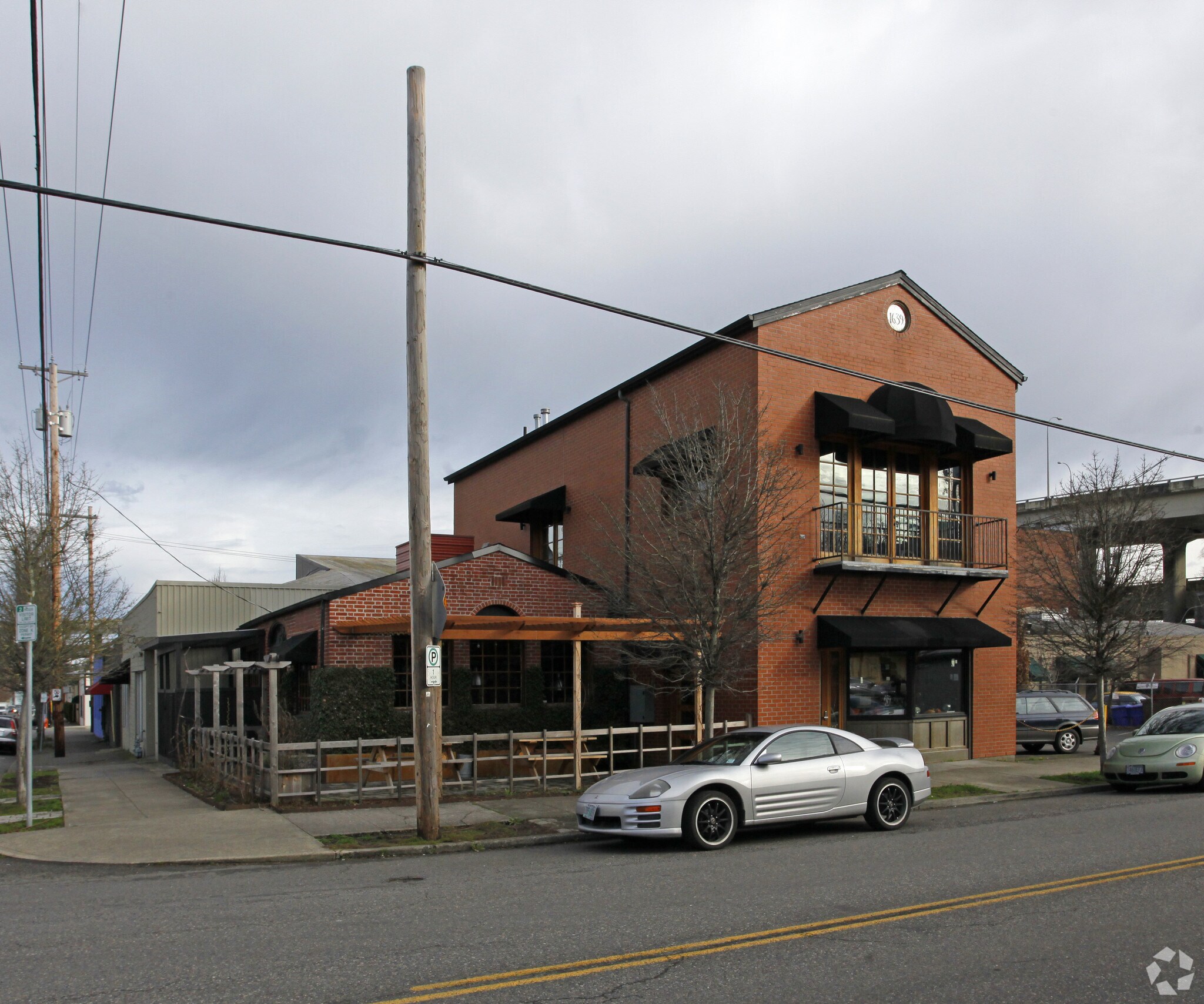 1639 NW Marshall St Portland, OR 97209 - Retail Property for Sale on ...