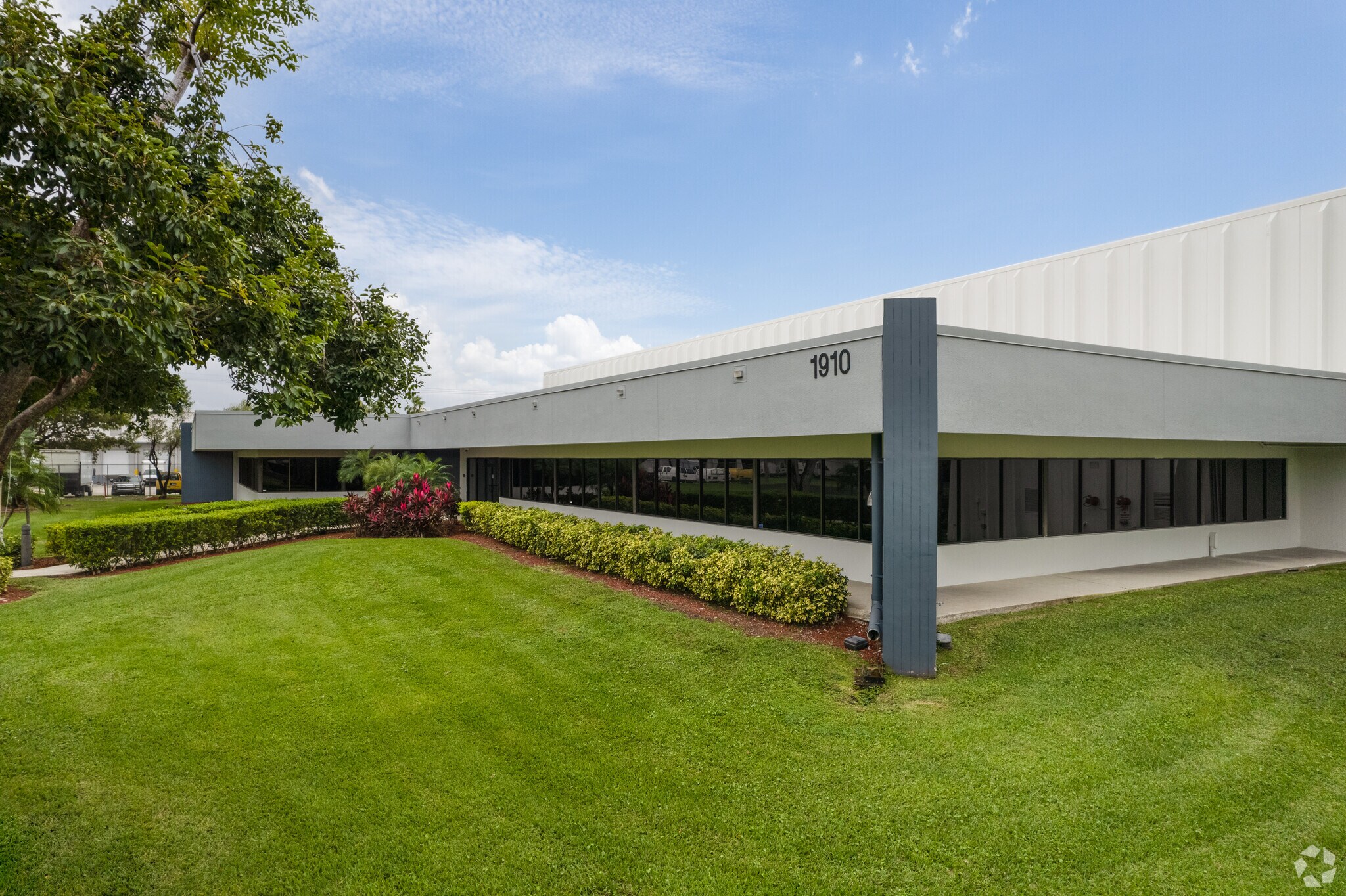 1910 NW 97th Ave Miami, FL 33172 - Industrial Property for Lease on ...