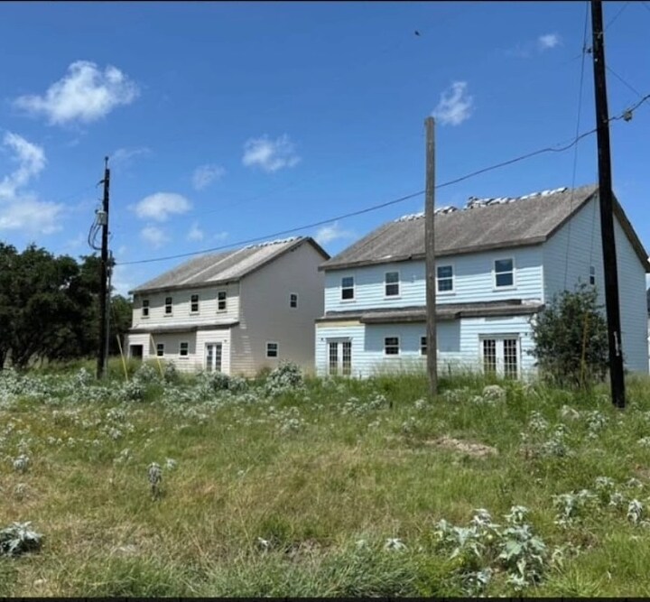 1601 Mathis St Rockport, TX 78382 - Land Property for Sale on Showcase.com