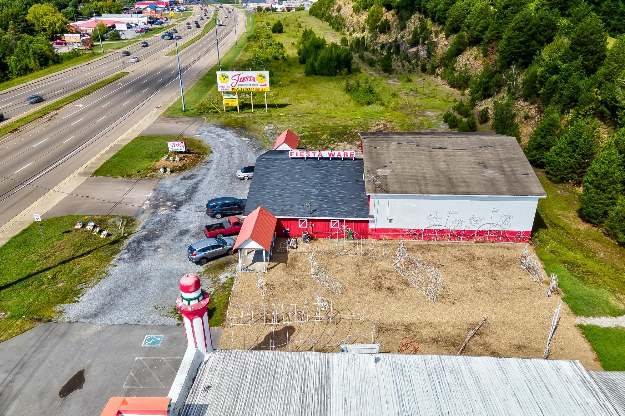 1809 Winfield Dunn Pky Sevierville, TN 37876 - Retail Property for Sale ...