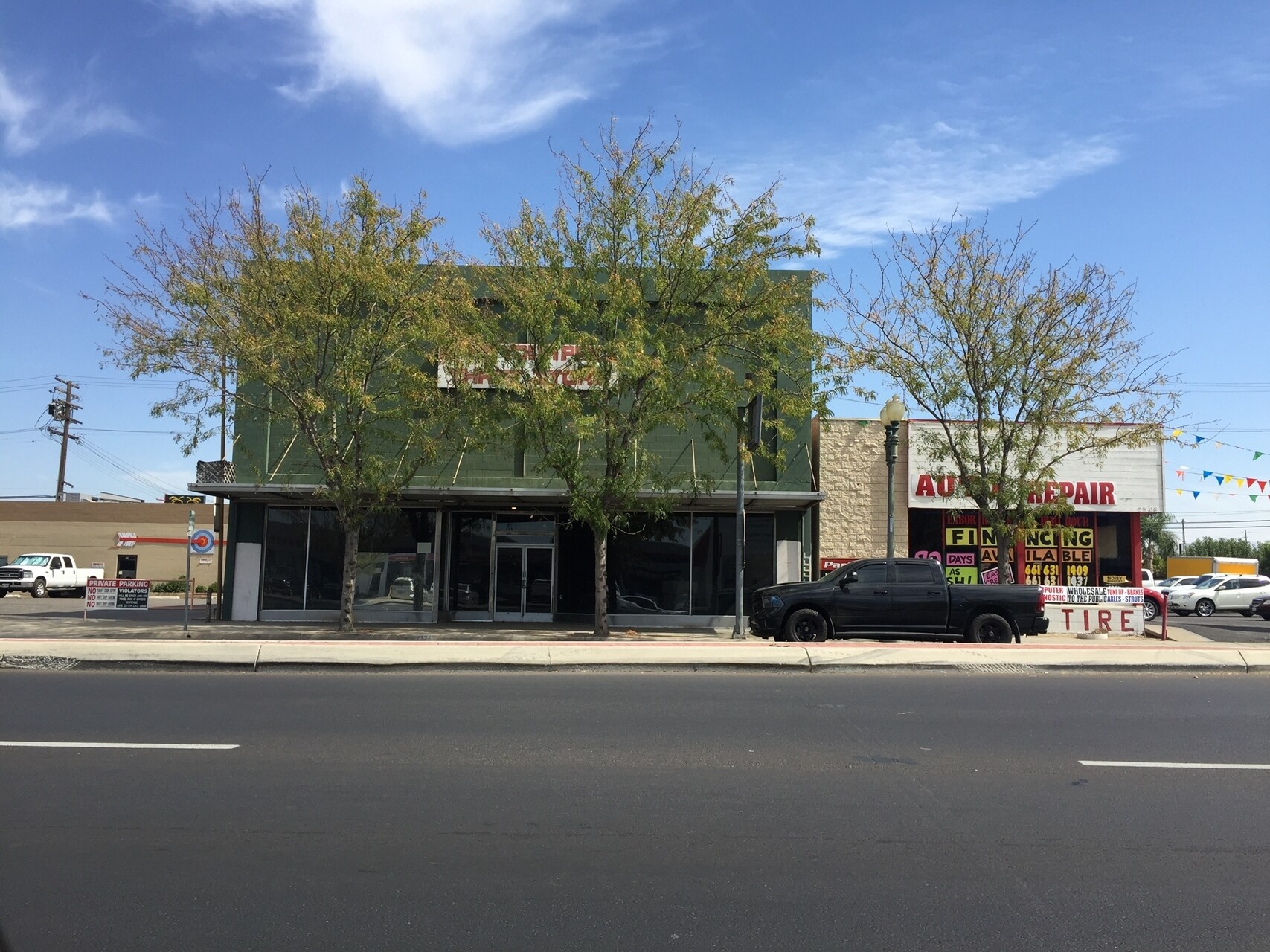 2324 Chester Ave Bakersfield, CA 93301 - Retail Property for Lease on ...