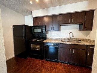 611 W Cavalcade St Houston, TX 77009 - Multi-Family Property for Sale on Showcase.com