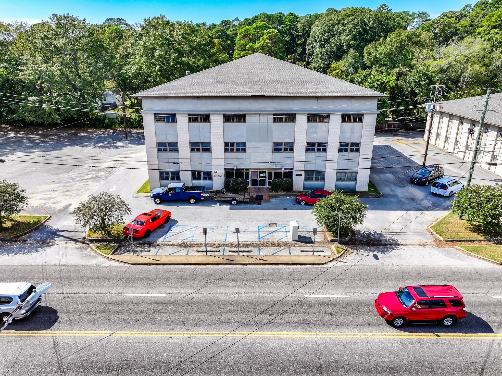101 Coliseum Blvd Montgomery, AL 36109 - Office Property for Sale on Showcase.com