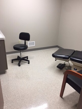 21 South Rd Farmington, CT 06032 - Office Property for Sale on Showcase.com