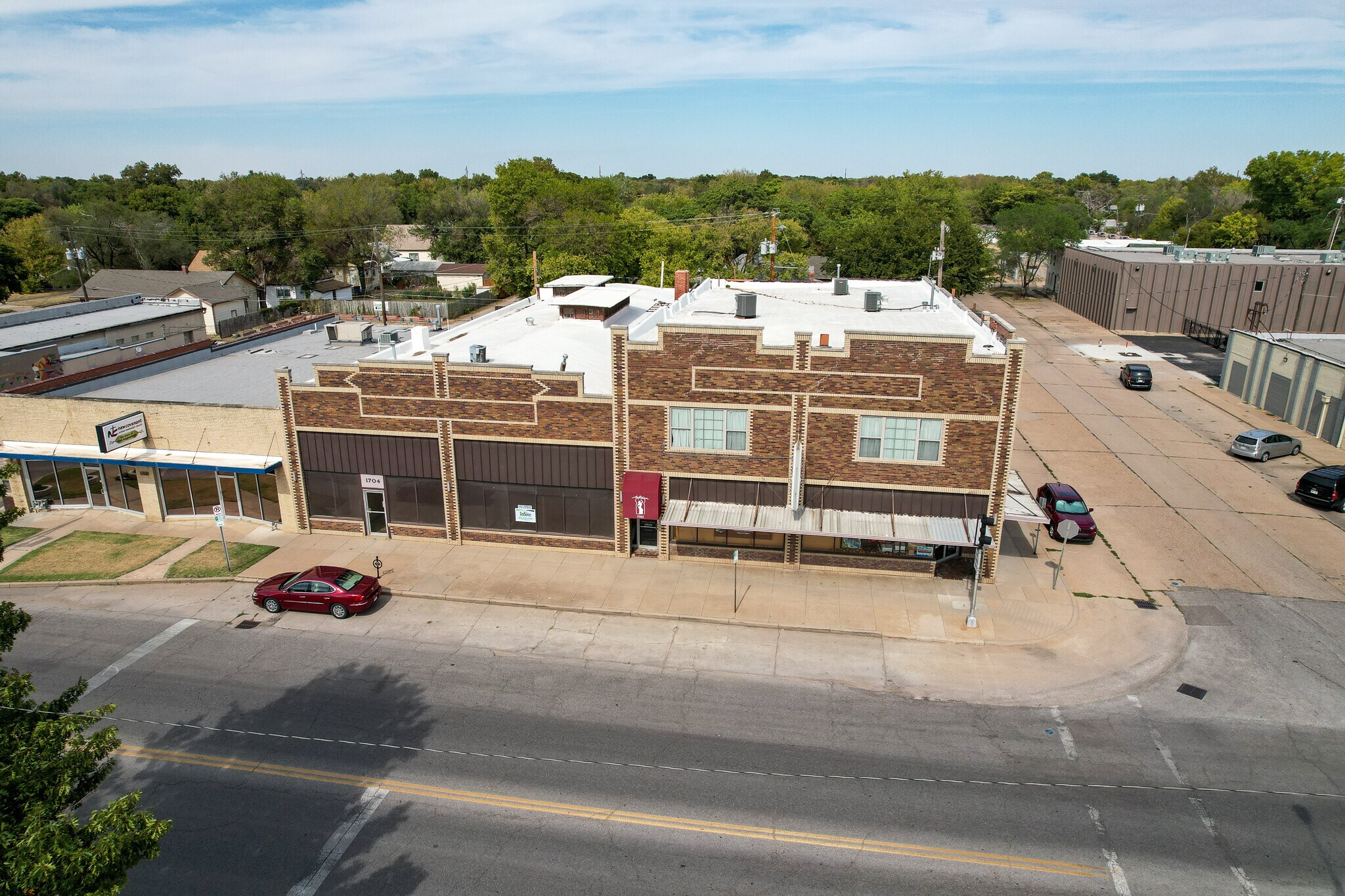 1700-1704 W Douglas Ave Wichita, KS 67203 - Retail Property for Sale on ...