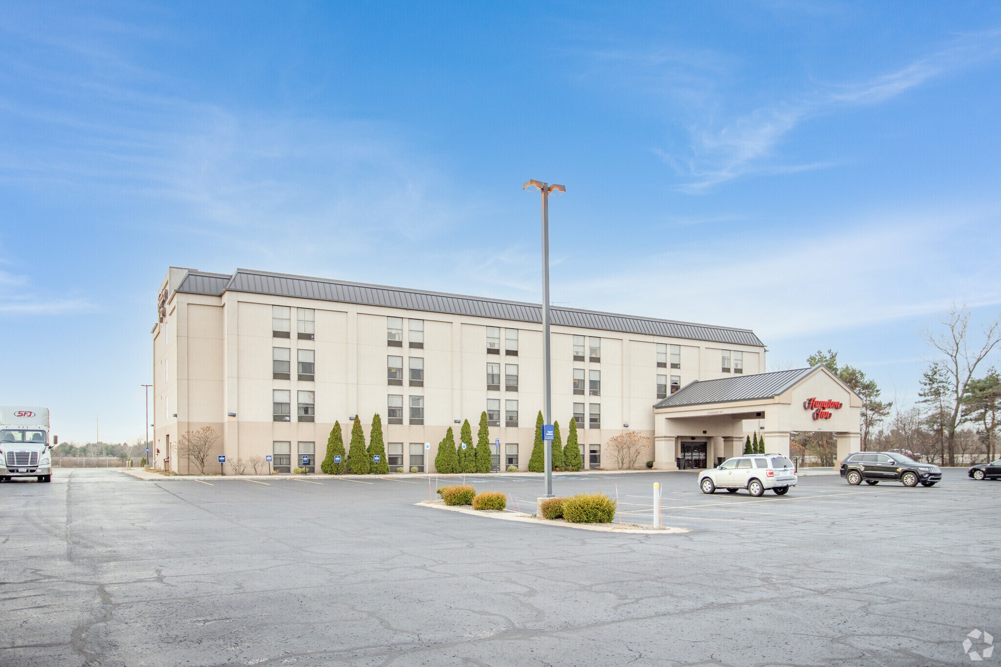 1401 E Ellis Rd Muskegon, MI 49444 - Hospitality Property for Sale on ...