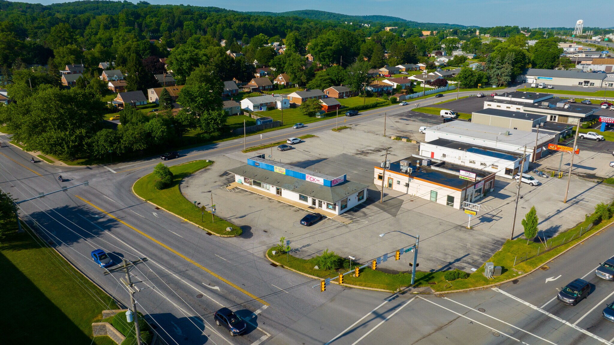 1701 Whiteford Rd York Pa 17402 Retail Property For Lease On