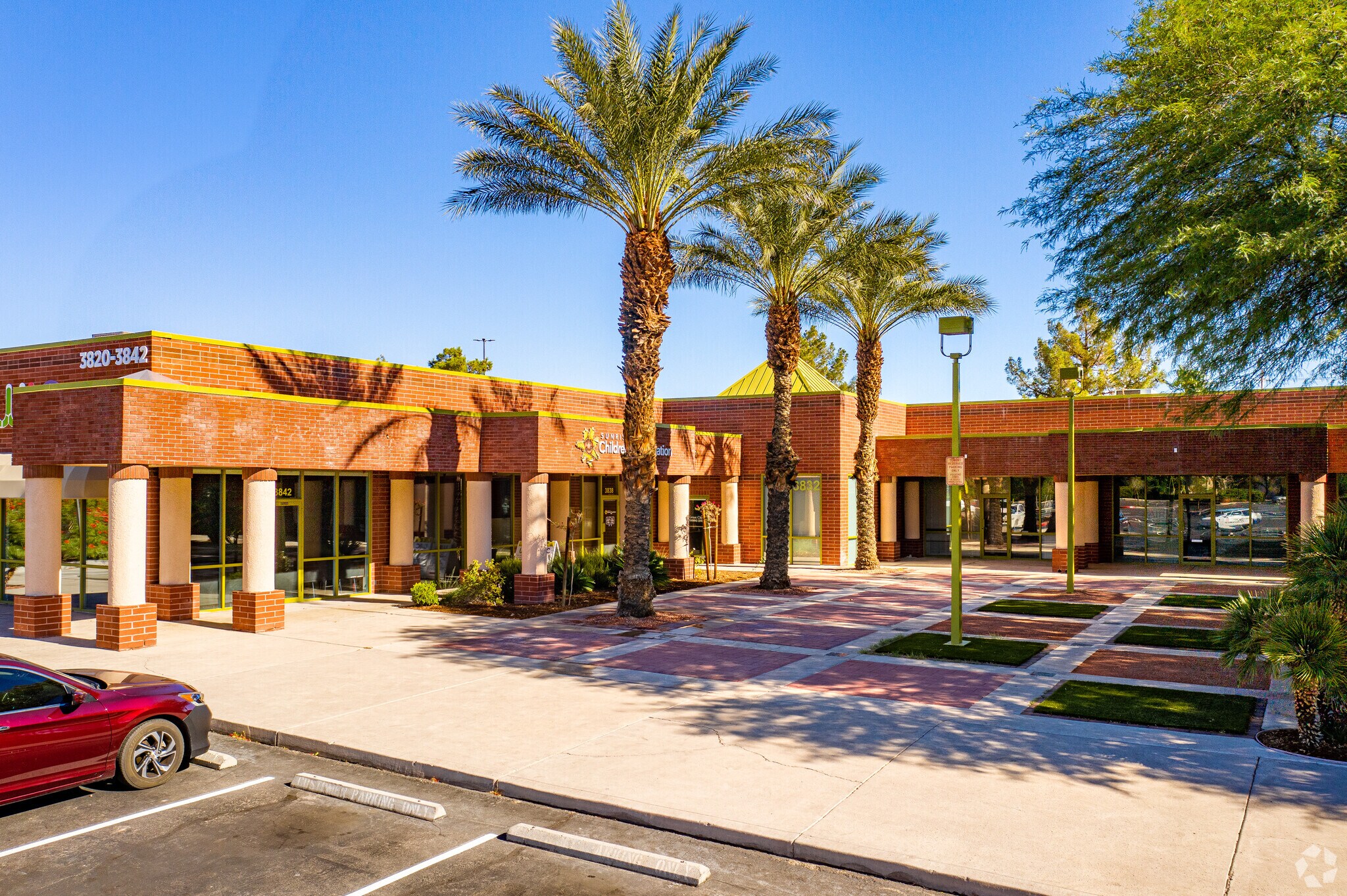 3820 Meadows Ln Las Vegas, NV 89107 - Coworking Space on Showcase.com