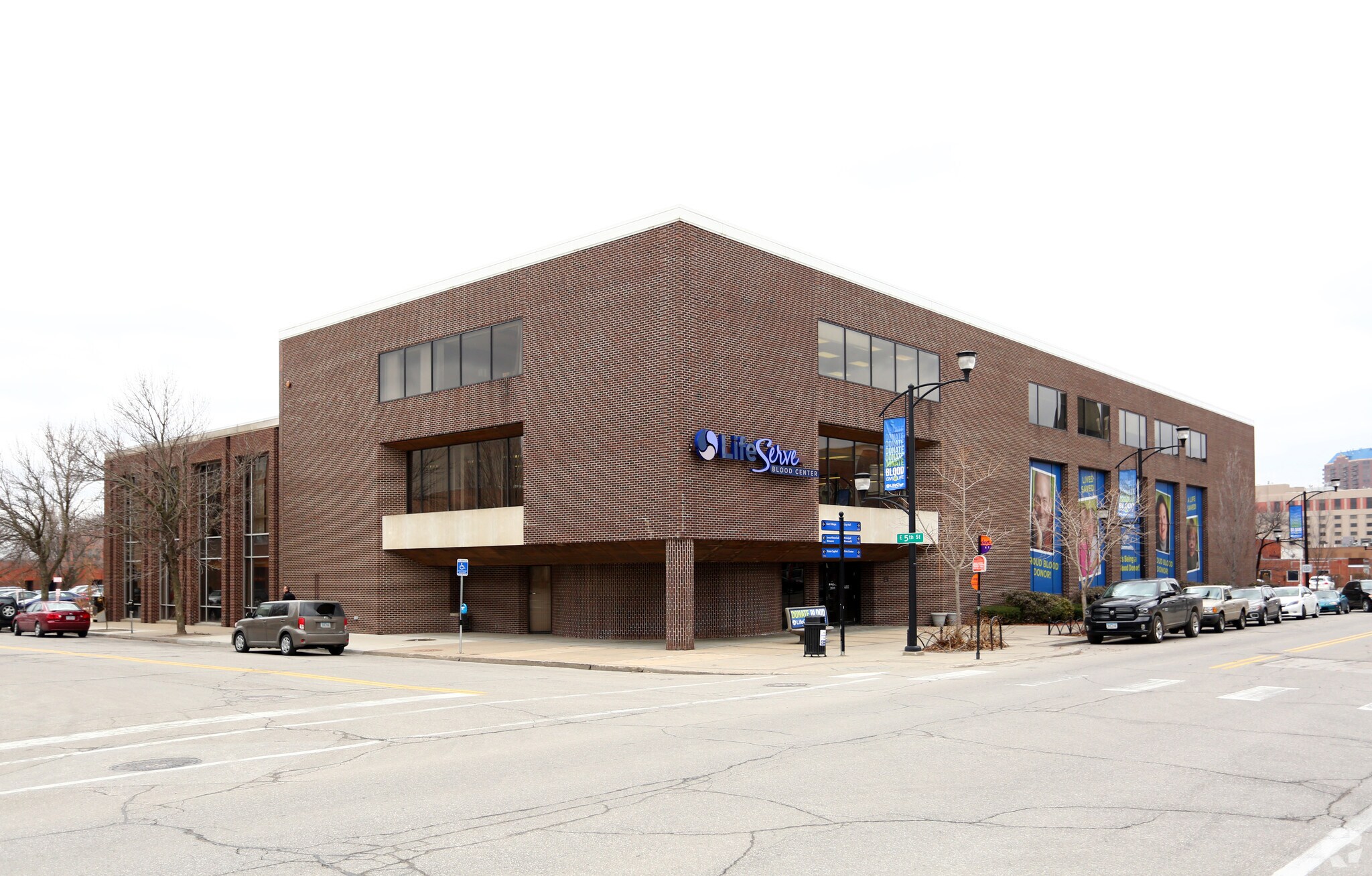 431 E Locust St Des Moines, IA 50309 - Office Property for Lease on ...
